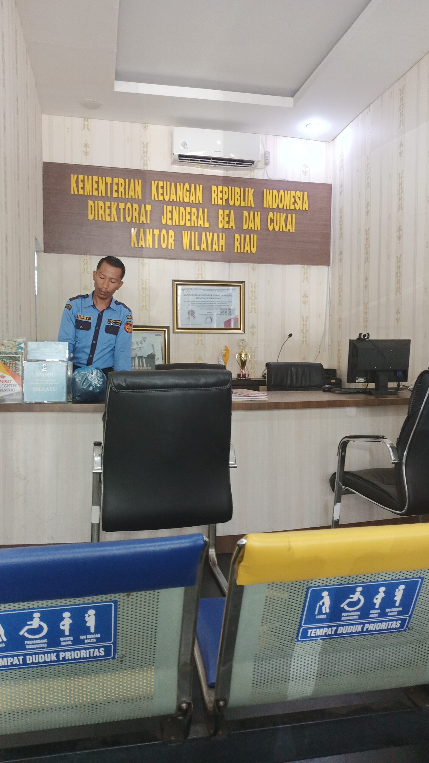 LPPNRI Laporkan Gudang Rokok Ilegal di Desa Tarai Bangun Ke Kanwil Bea ...